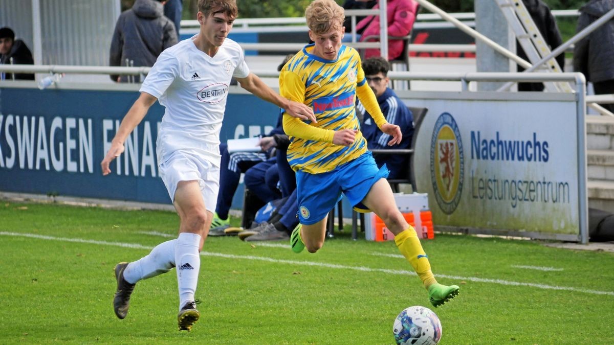 Erst in der Halle zaubern, dann auf dem Feld begeistern