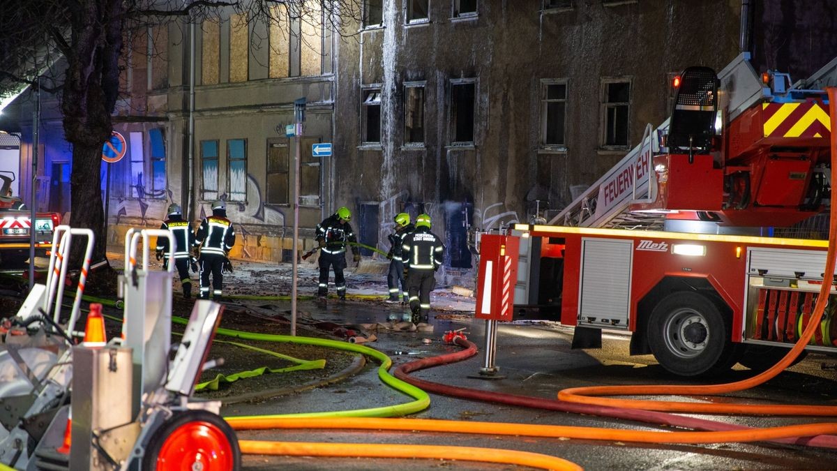 Wieder Brand in Gotha: Leerstehendes Gebäude in Flammen