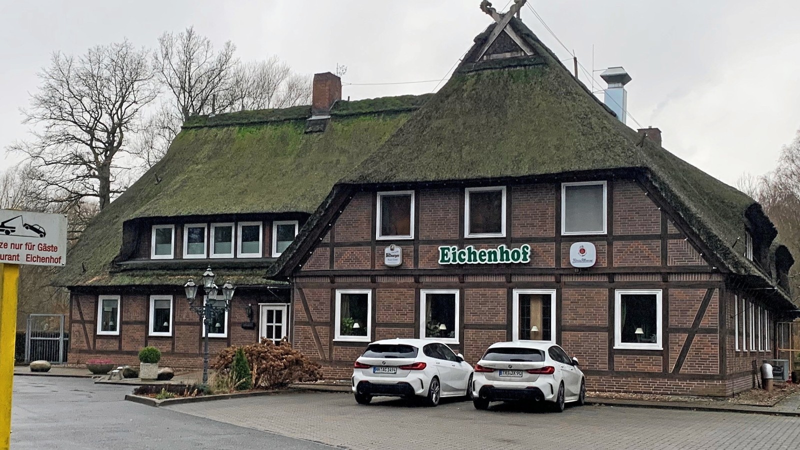 Restaurant Hamburg: Reetdach-Traditionslokal Eichenhof schließt ...
