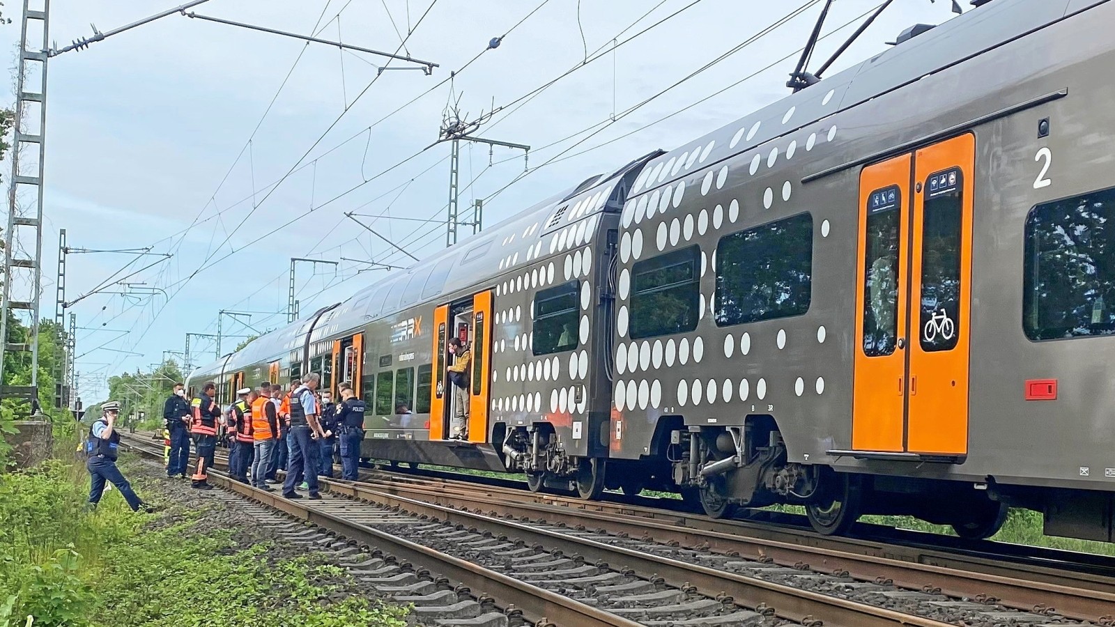 Nach Messerattacke im Zug - 35-Jähriger kommt in Psychiatrie