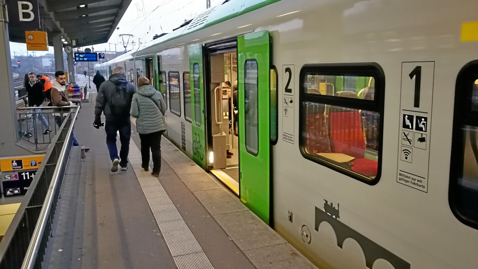 Neue Bahnlinie nach Bochum: VRR gibt Auftrag an DB Regio