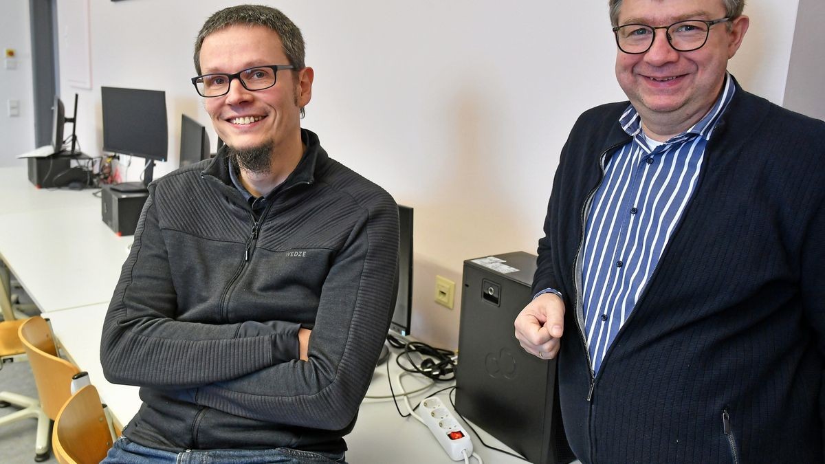 Schüler kreieren digitalen Schülerausweis und gründen Firma