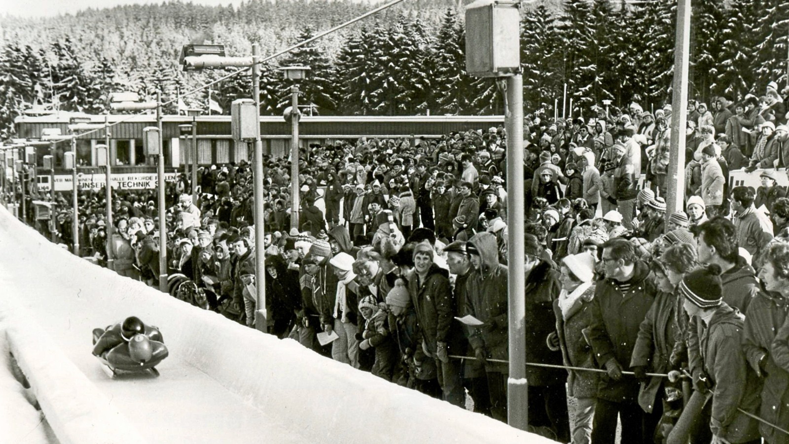 Kennwort Kufe: Wie die Stasi in Oberhof die Rodel-Weltmeisterschaften ...