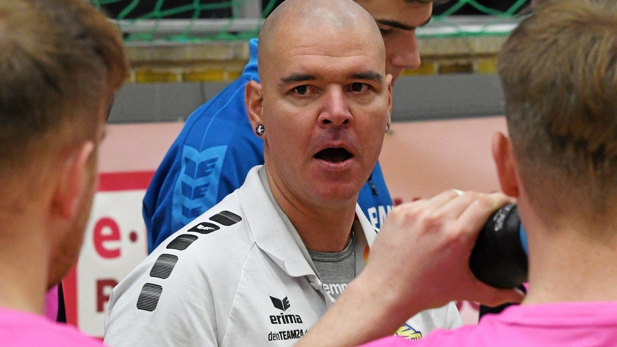 HBV Trainer Daniel Hellwig über sein neues Team: „In gewisser Weise haben sie Angst vor dem ...