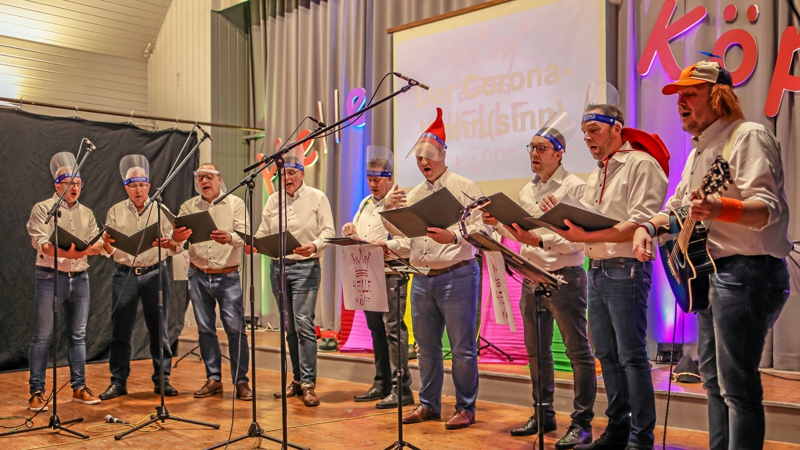 Garbeck außer Rand & Band: „Helle Köppe“ treiben es bunt