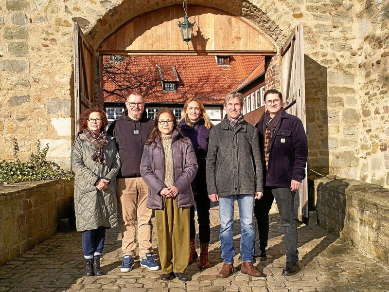 Neue Gesichter und neue Pläne in der Burg Neuhaus