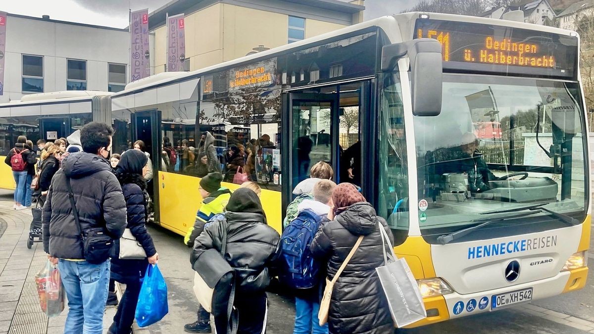 Keine Maskenpflicht mehr im Bus: Ein bisschen Skepsis bleibt