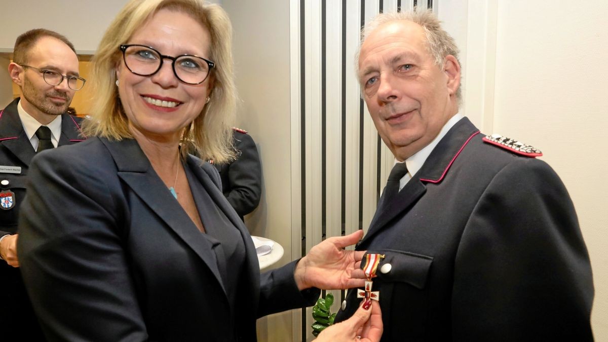 Feuerwehr Harksheide: Wehrführer bleibt – aber der „Drehleiter-Papst“ dankt ab