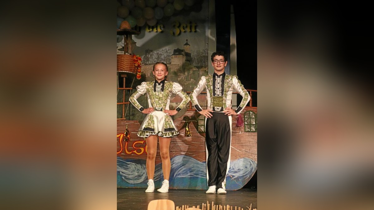 Raniser Ritterfaschingsverein feiert ersten Gala-Abend: Von Rittern ...