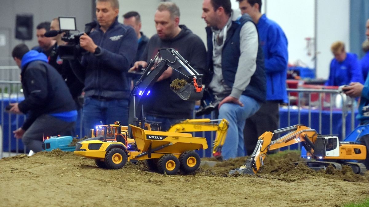 Modellbau-Messe in Erfurt zeigt ganzes Angebot an Eisenbahnen und Co ...