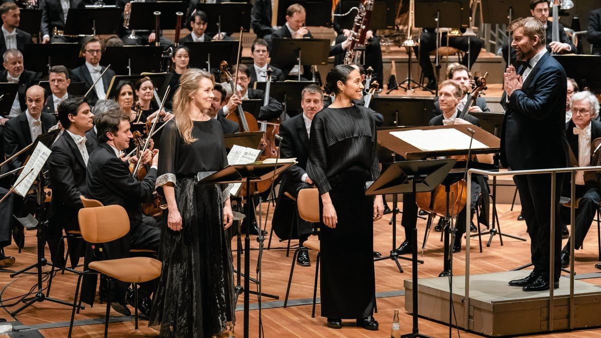 Philharmoniker mit Neoromantik und Science-Fiction-Klängen