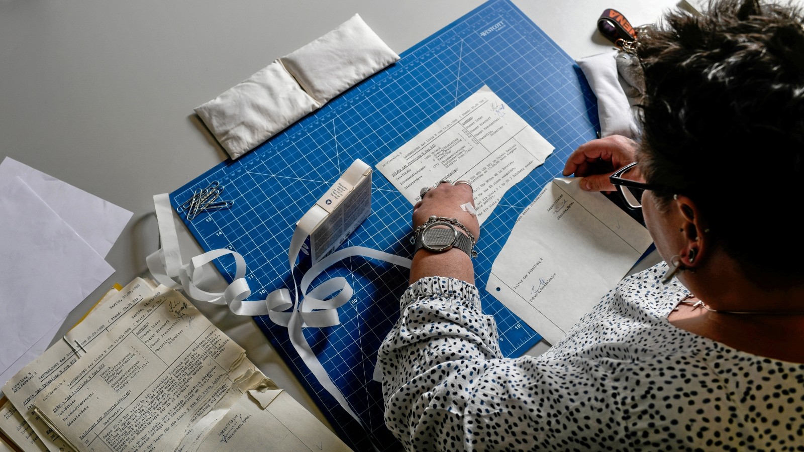 Stasi-Akten: Wie zerstörte Akten aus der DDR wiederhergestellt werden