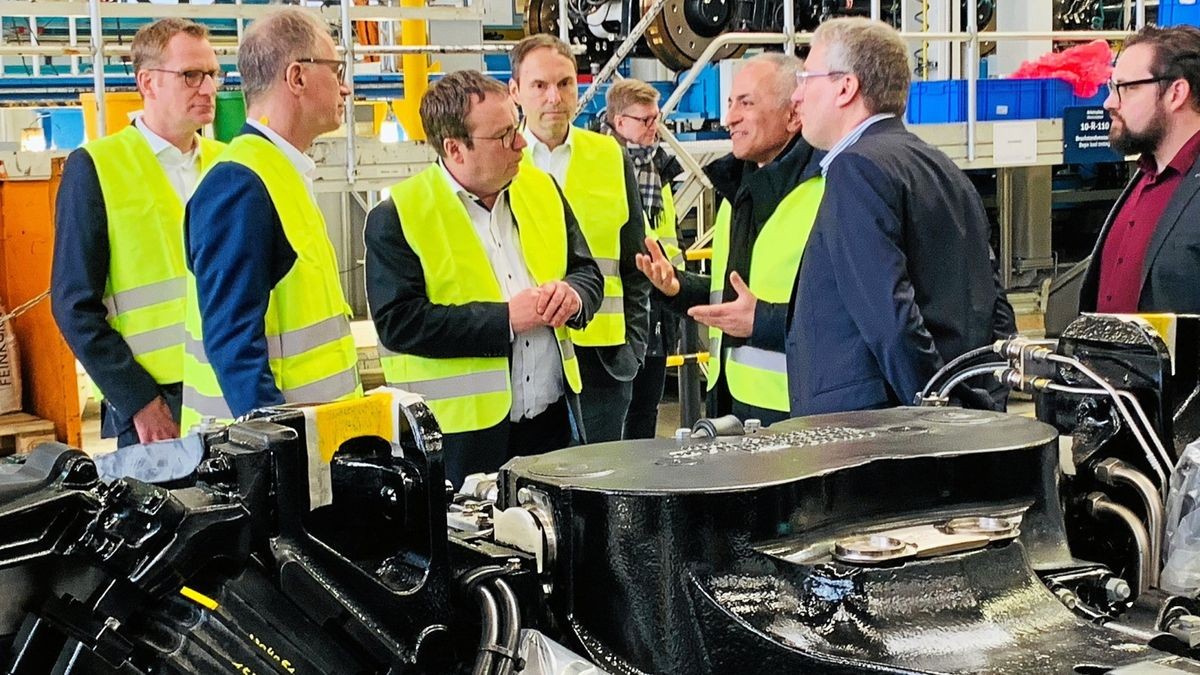 Minister bei Alstom: Siegener Kompetenz für die ganze Welt