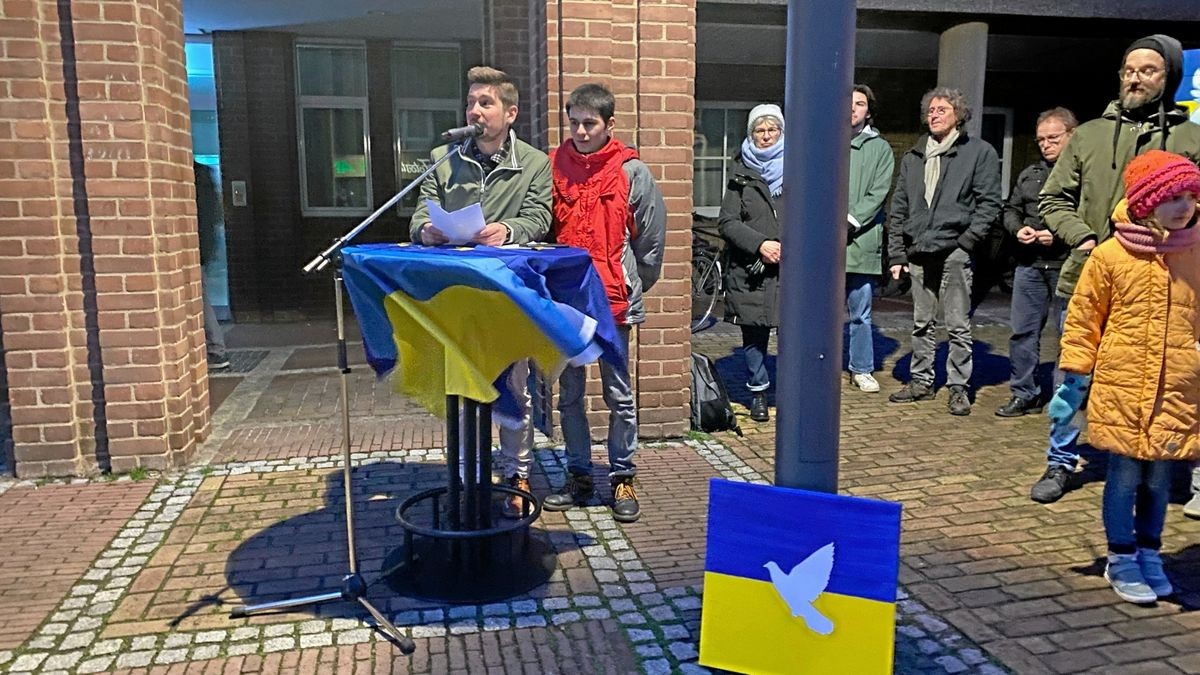 Rees: Würdevolle Mahnwache für die Opfer der Ukraine