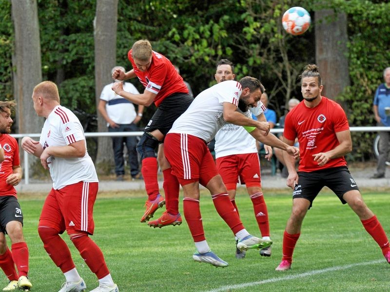 Kellerduell beim TSV Grasleben und Topspiel beim TSV Danndorf