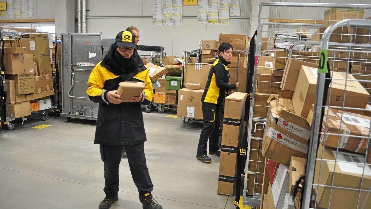 Gifhorns grüner Zustellstützpunkt der Post offiziell in Betrieb