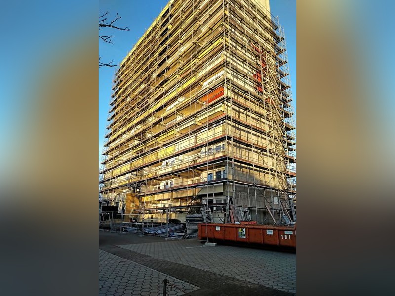 Hölk-Hochhäuser Bad Oldesloe: Jetzt auch noch Asbest in der Fassade ...