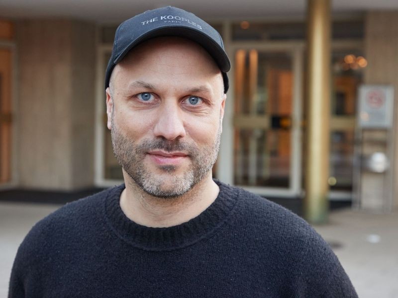 Staatsoper Hamburg: Tobias Kratzer inszeniert Henze im Berliner ...