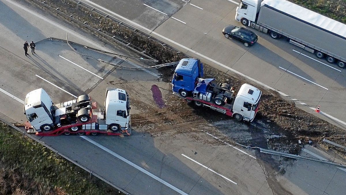 Unfall auf der A2 Richtung Magdeburg – Lkw durchbricht Leitplanke