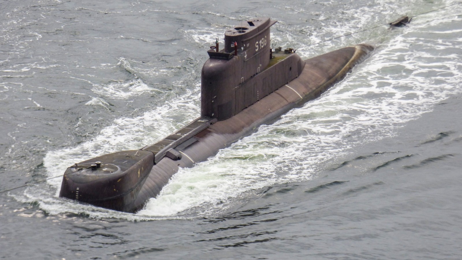 U-Boot in Emmerich/Rees: Über 1000 Zuschauer sahen Spektakel