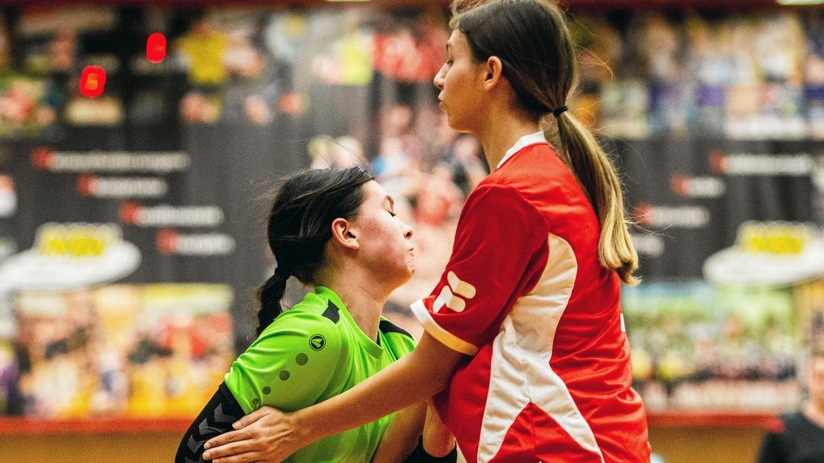 Lehrstunde für Arterns Nachwuchshandballerinnen in Nordhausen