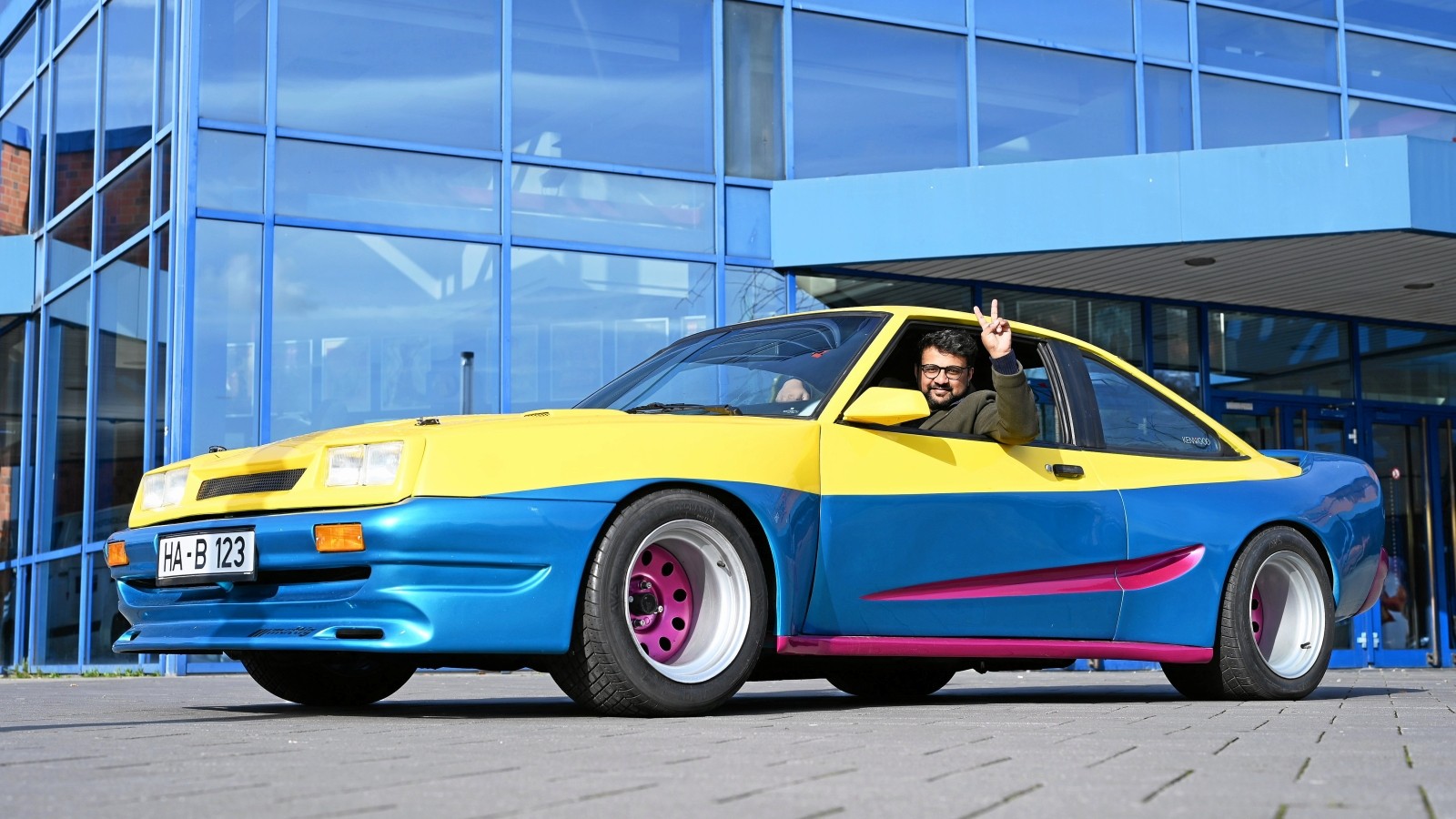 Gelsenkirchen: Original-Wagen aus „Manta Manta“-Film zu Gast