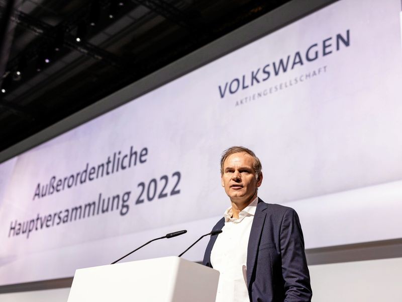Millionen-Gehalt: VW-Manager messen sich mit Top-Bossen
