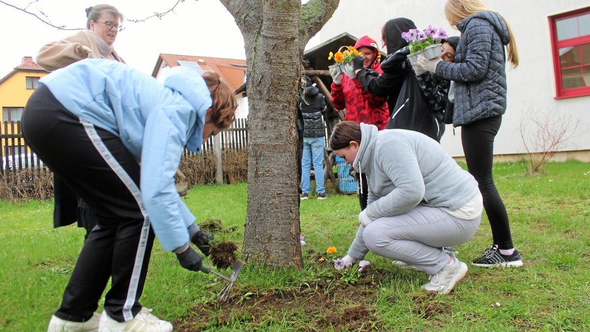Vor den Ferien wird in Neustadt an der Goetheschule angepackt