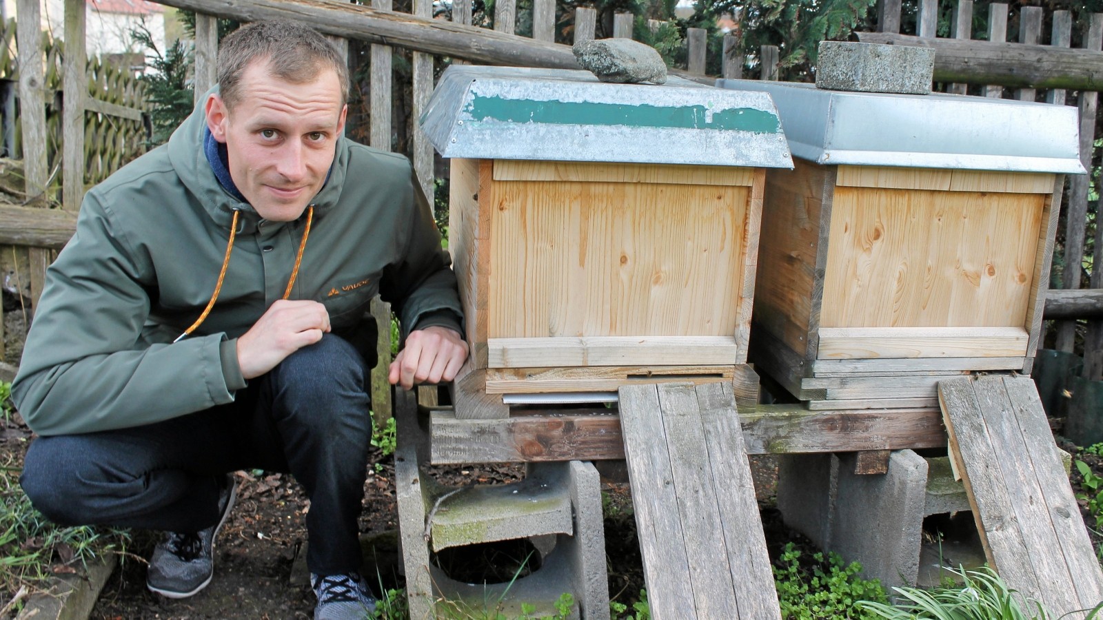 Wie ein Hobby-Imker aus Neustadt ausgezeichneten Honig produziert