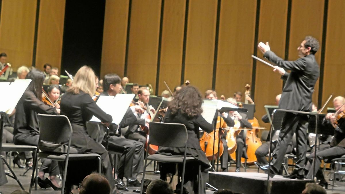 Philharmonie Südwestfalen im Apollo: Ravel und Strawinsky