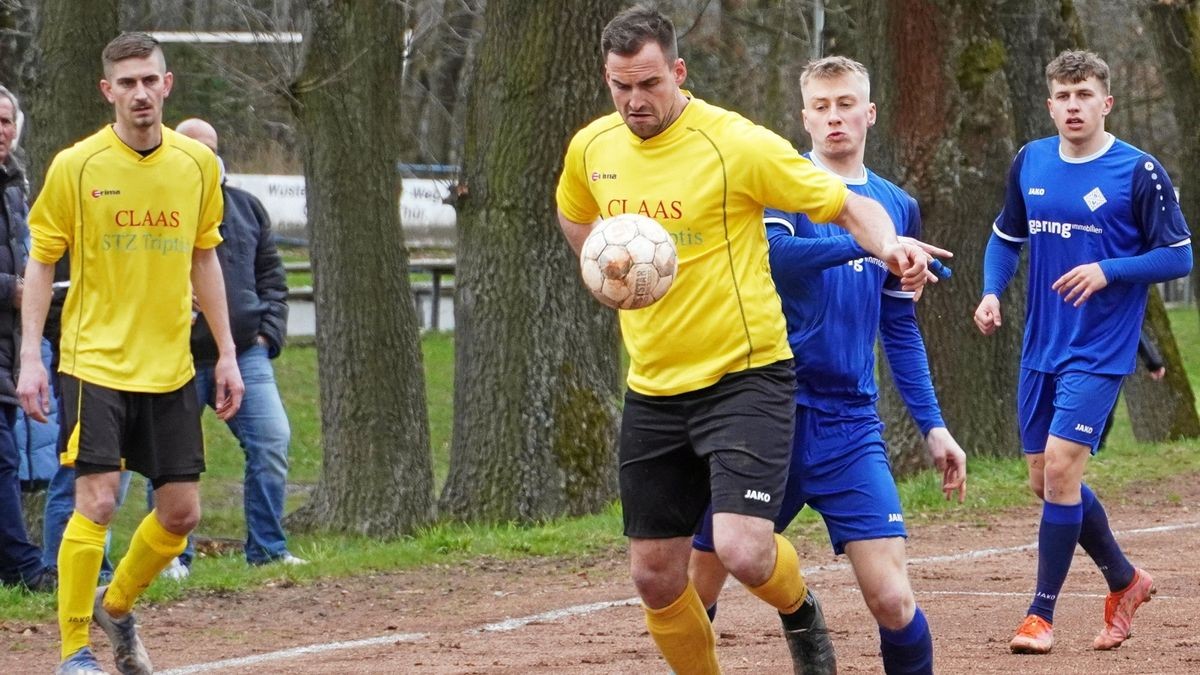 Niederpöllnitz bezwingt auch Schott Jena II auf der roten Erde