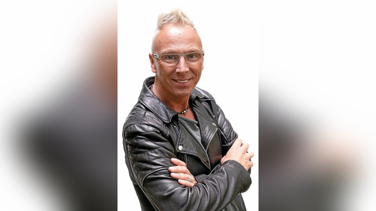 Meschede: Dieser Künstler verbirgt sich hinter dem Robotman