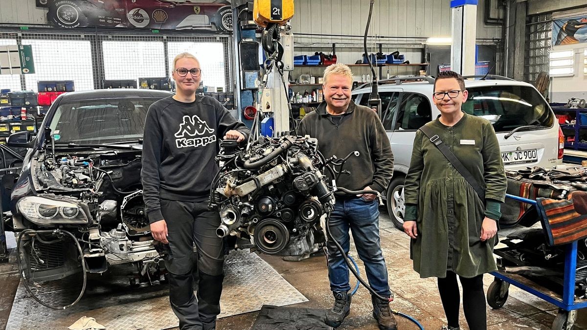Warum ein Kfz-Meister in Hemer auf weibliche Azubis setzt