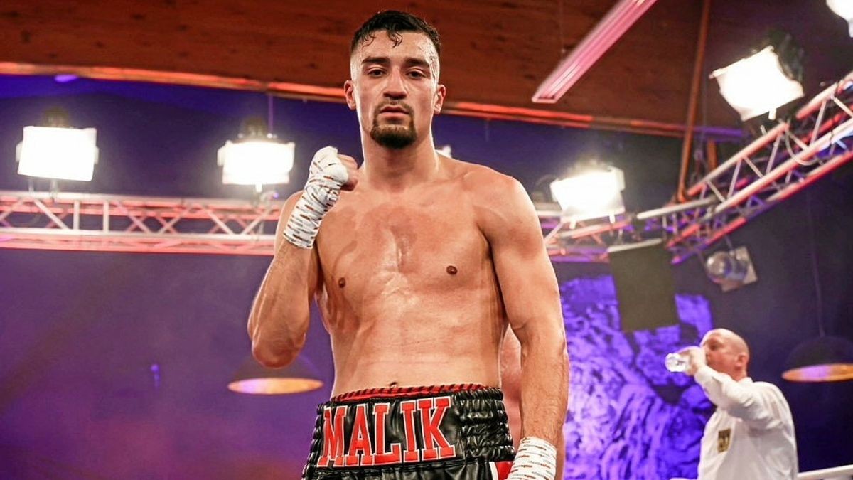 Oberhausener Malik Aksakal kämpft am Samstag in Euskirchen