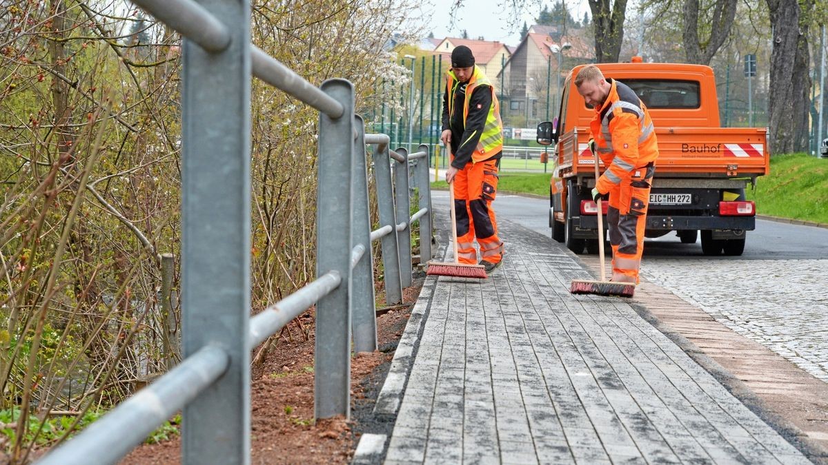 Heiligenstädter Bauhof baut in vier Tagen neuen Gehweg