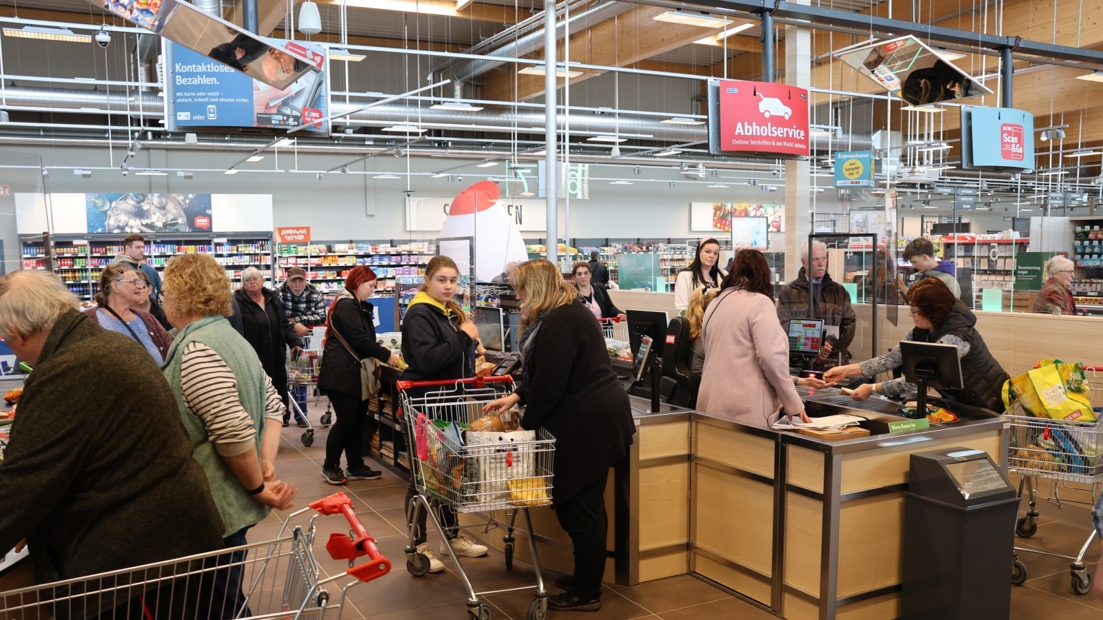 Größeres Sortiment und Scanner-Technik bei Rewe in Edemissen