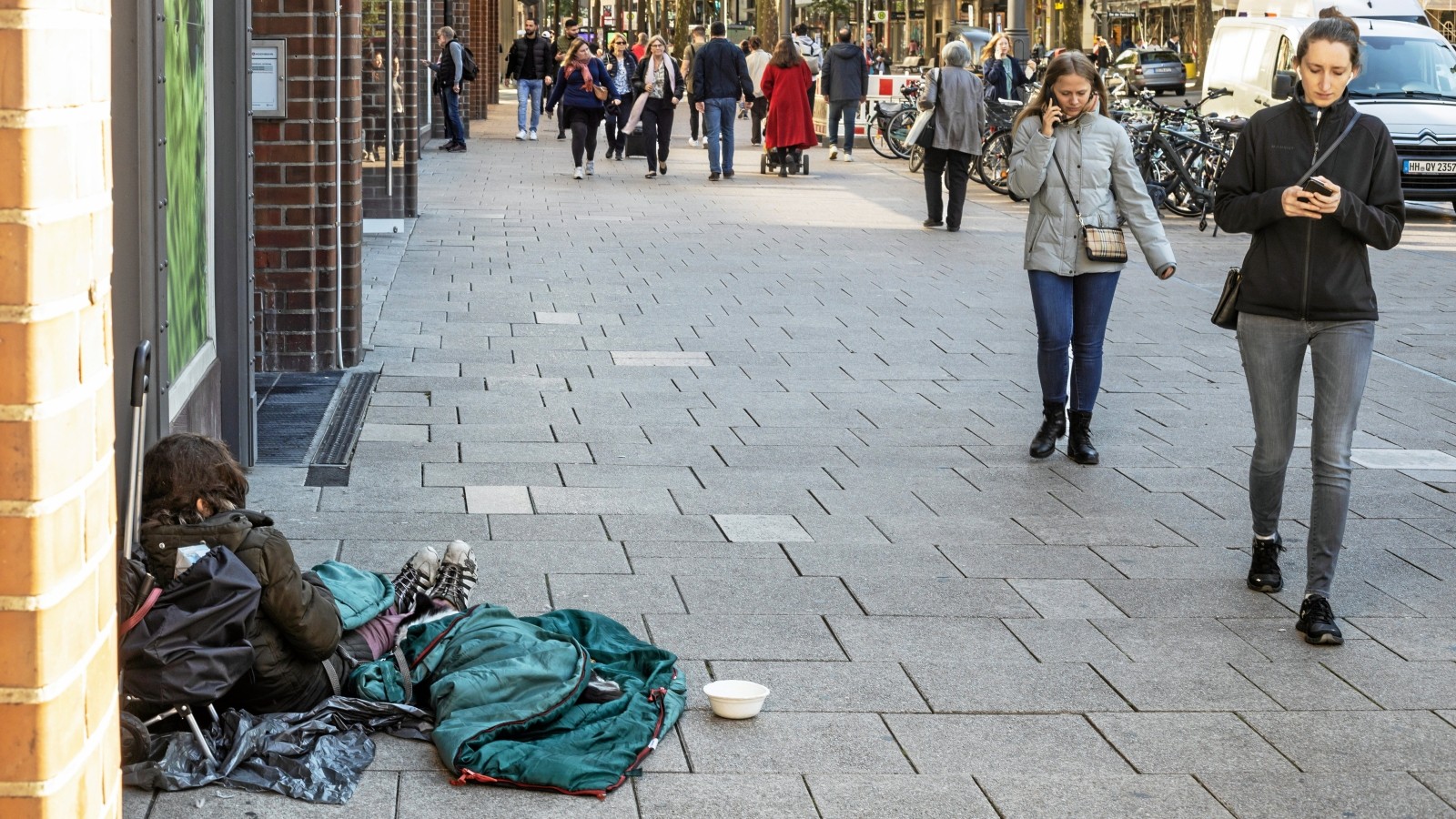 Obdachlose Hamburg: Vertreibung aus der City – Hinz&Kunzt attackiert Schlotzhauer