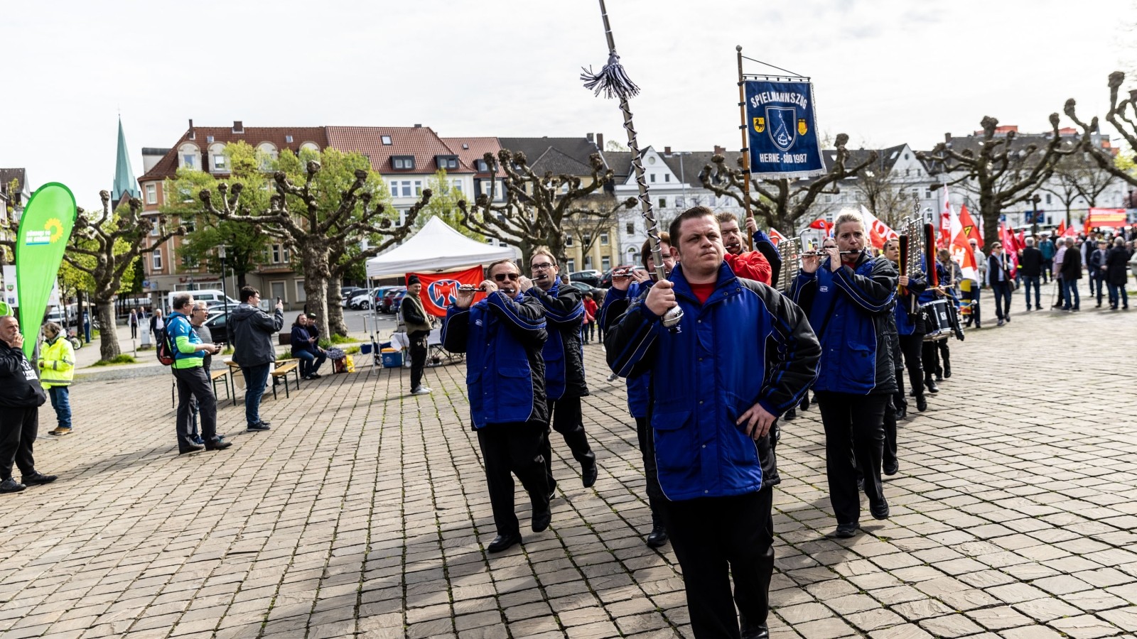 Kundgebung 1. Mai DGB mit Reden und Familienfest