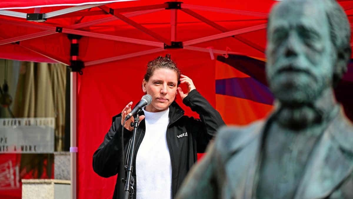 1. Mai in Jena: Gewerkschaft kündigt neue Warnstreiks im neuen Jahr an