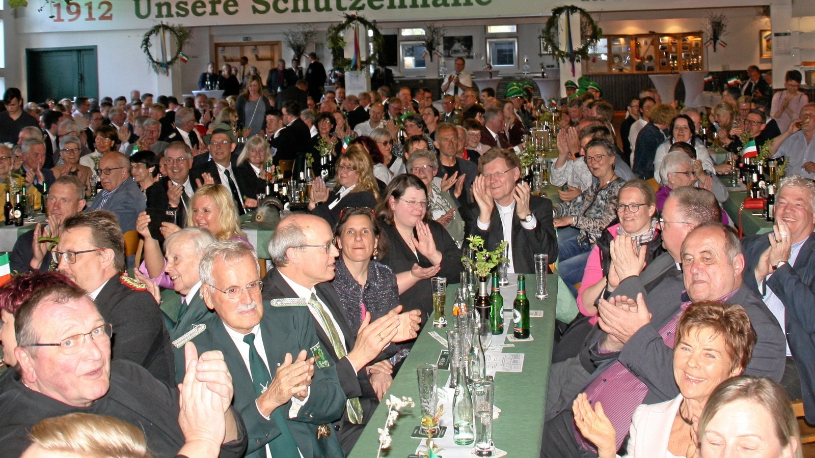 Mega-Festakt: Ostwiger Schützen feiern 150-jähriges Bestehen