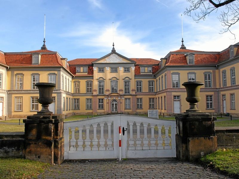 Offene Türen im Schloss Friedrichsthal