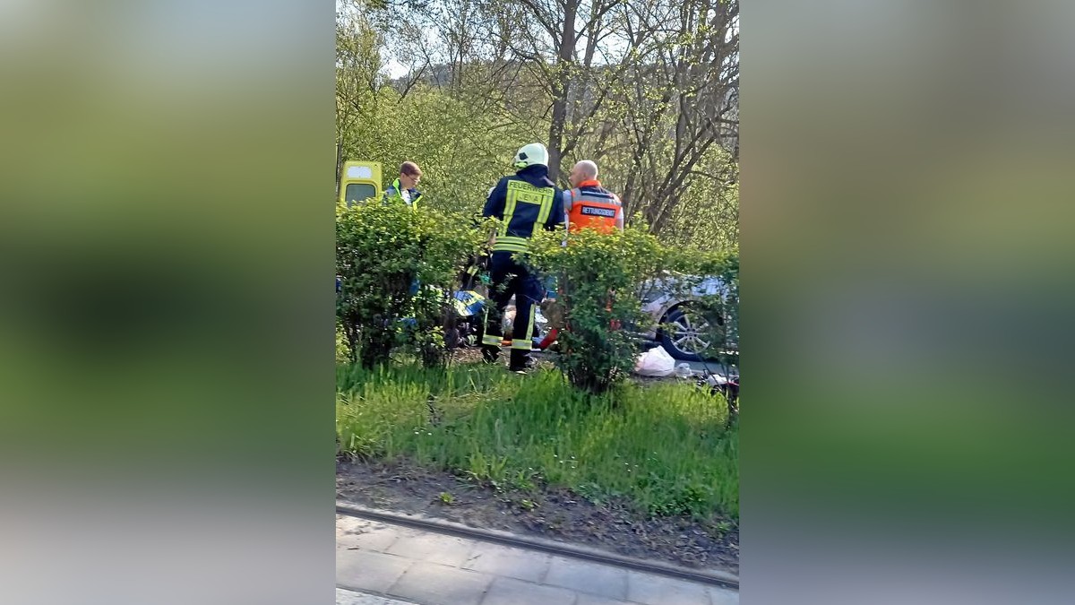 Motorradfahrer in Jena schwer verletzt bei Unfall auf der Stadtrodaer Straße