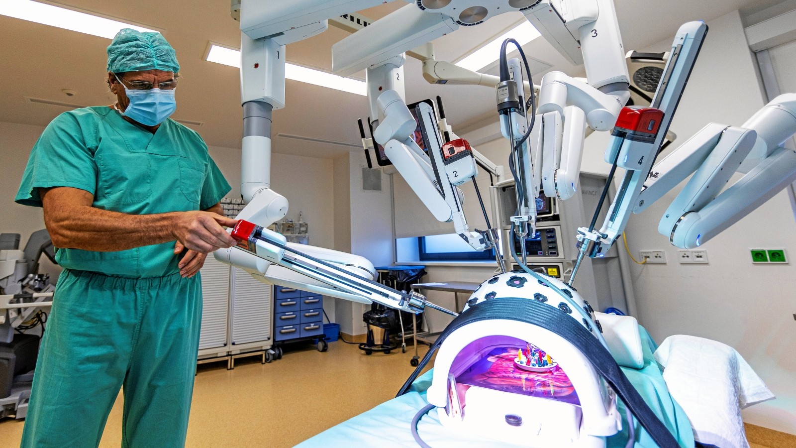 Roboter im OP-Saal: Das sollten sich Patienten vorher fragen