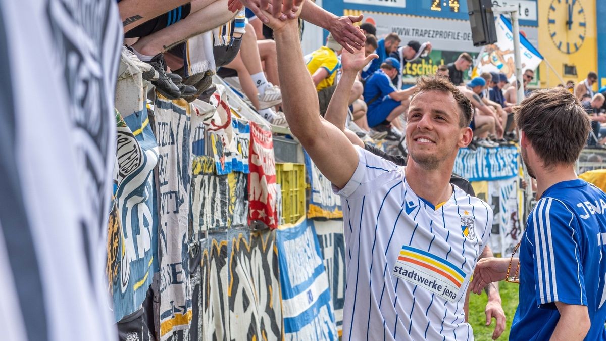 Den Schweinhund überwunden: FC Carl Zeiss Jena stellt Lok aufs Abstellgleis