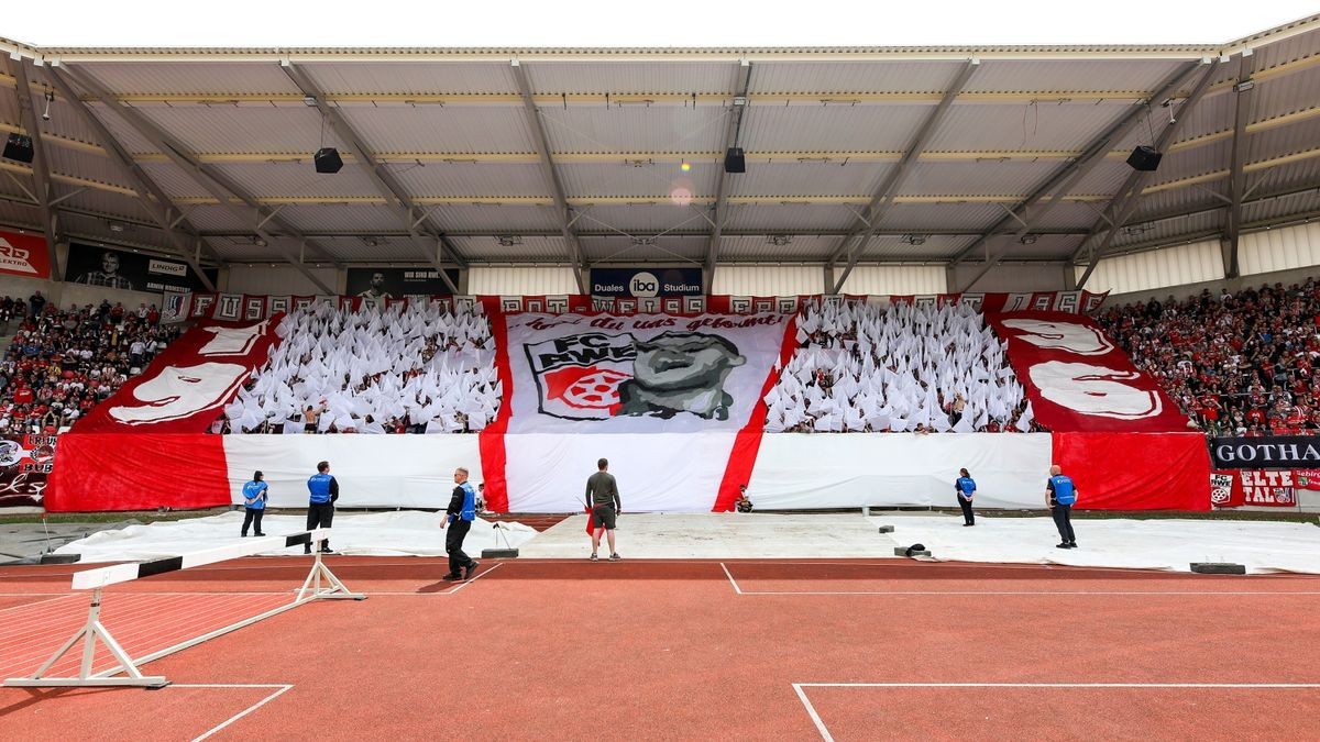 FC Rot-Weiß Erfurt verspielt mit 2:2 gegen Chemie Leipzig letzte ...