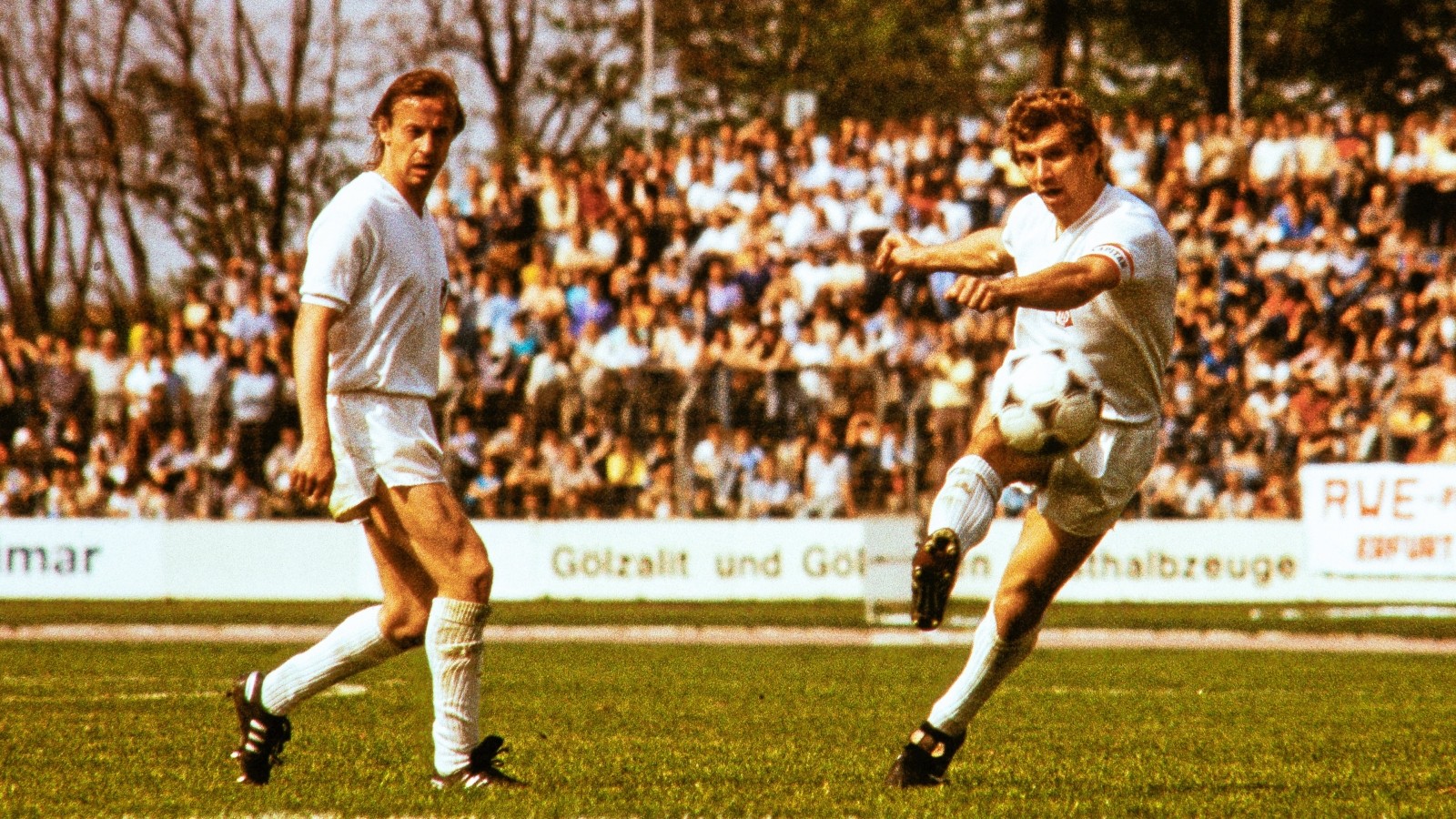 Auf Happels Spuren: Wie sich Jürgen Heun auf seinen 65. Geburtstag ...