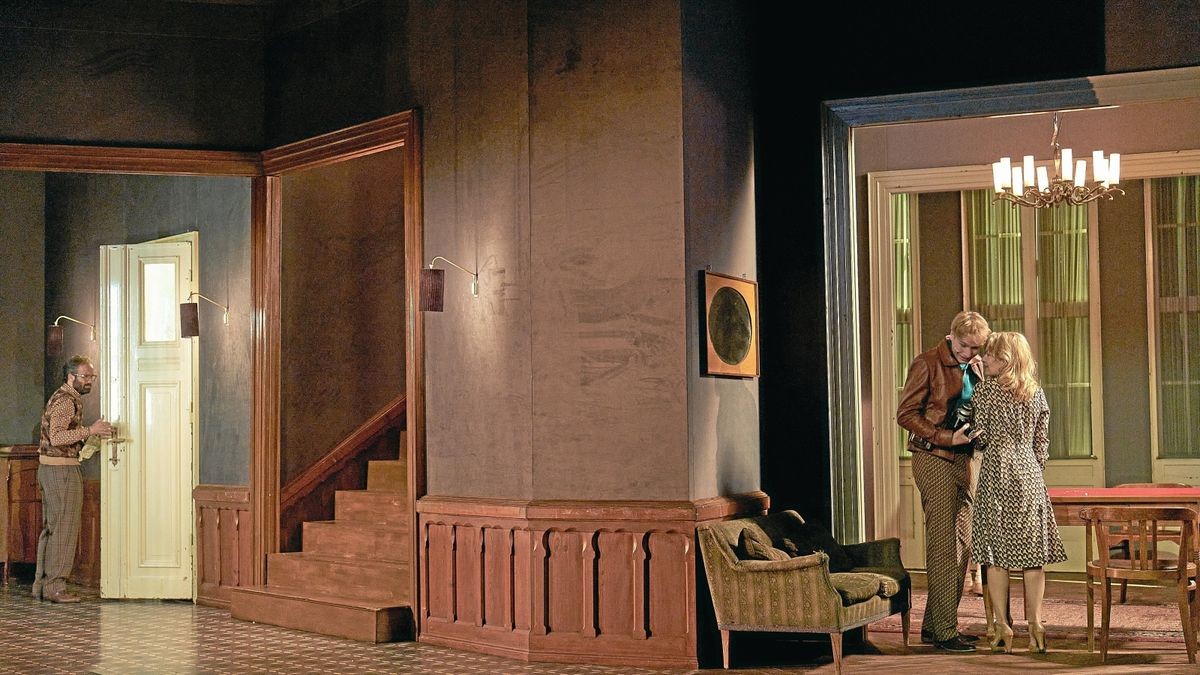 Ein ganz großer Wurf: „Kinder der Sonne“ beim Theatertreffen