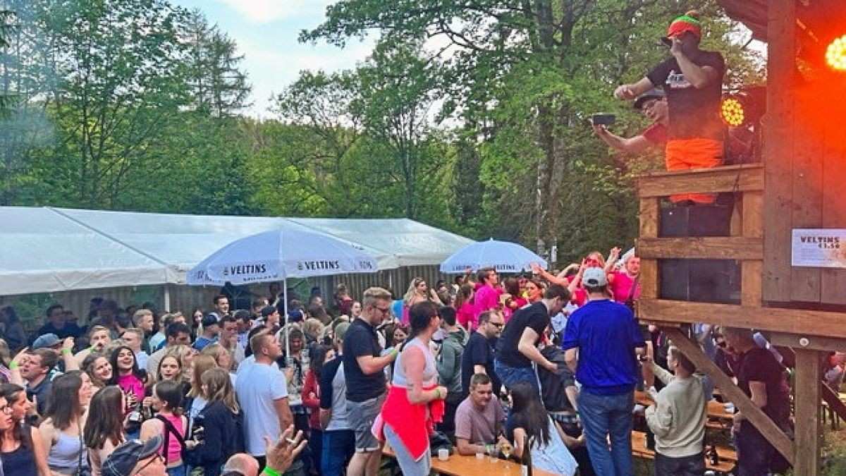 Hier gibt es die schönsten Fotos vom Waldfest in Latrop