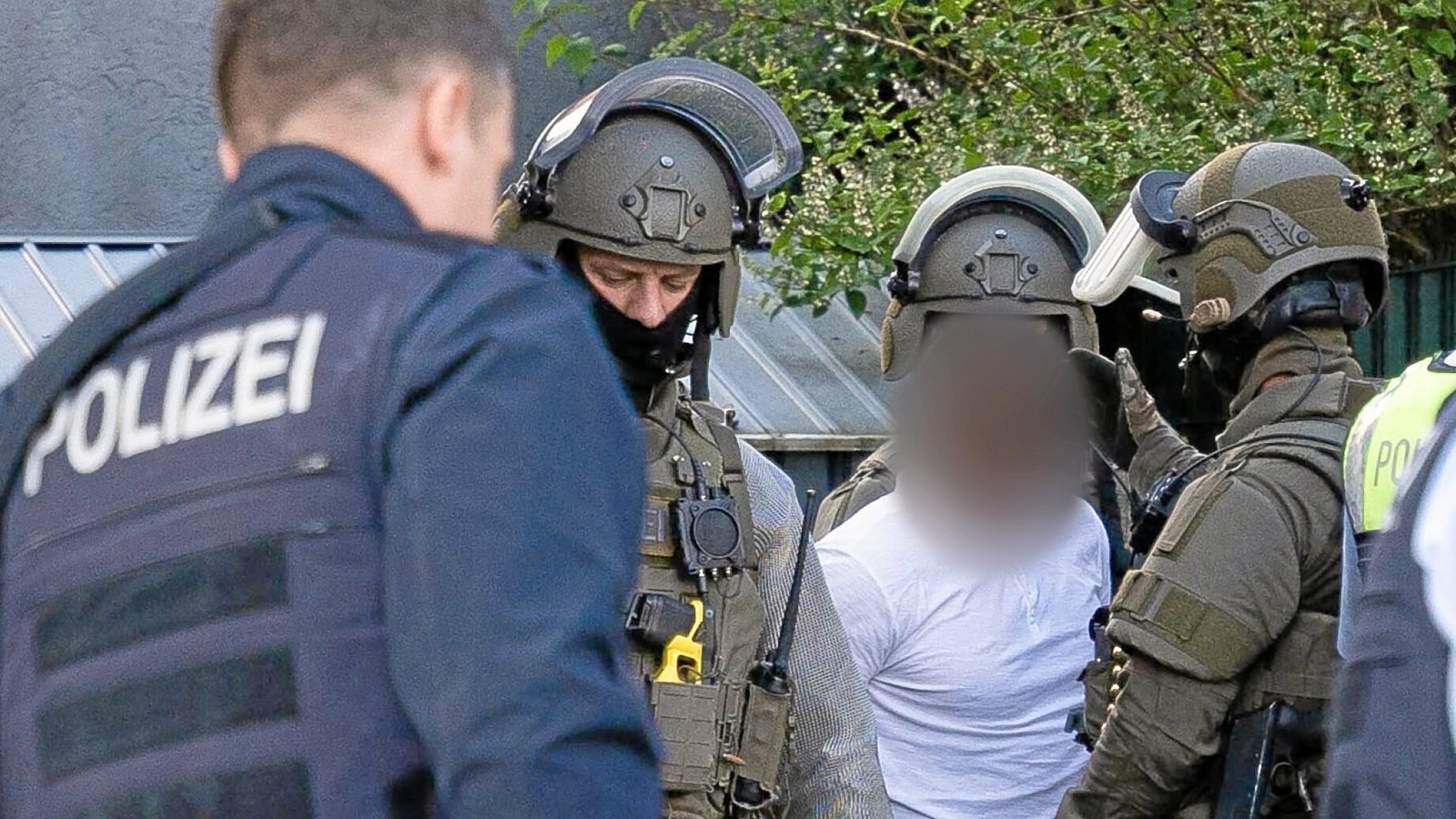 SEK-Einsatz: Mann verschanzt sich mit Frau und Säugling