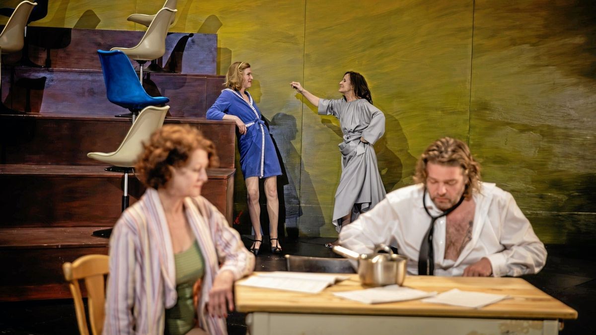 Volksbühne: "Mein Gott, Herr Pfarrer!"